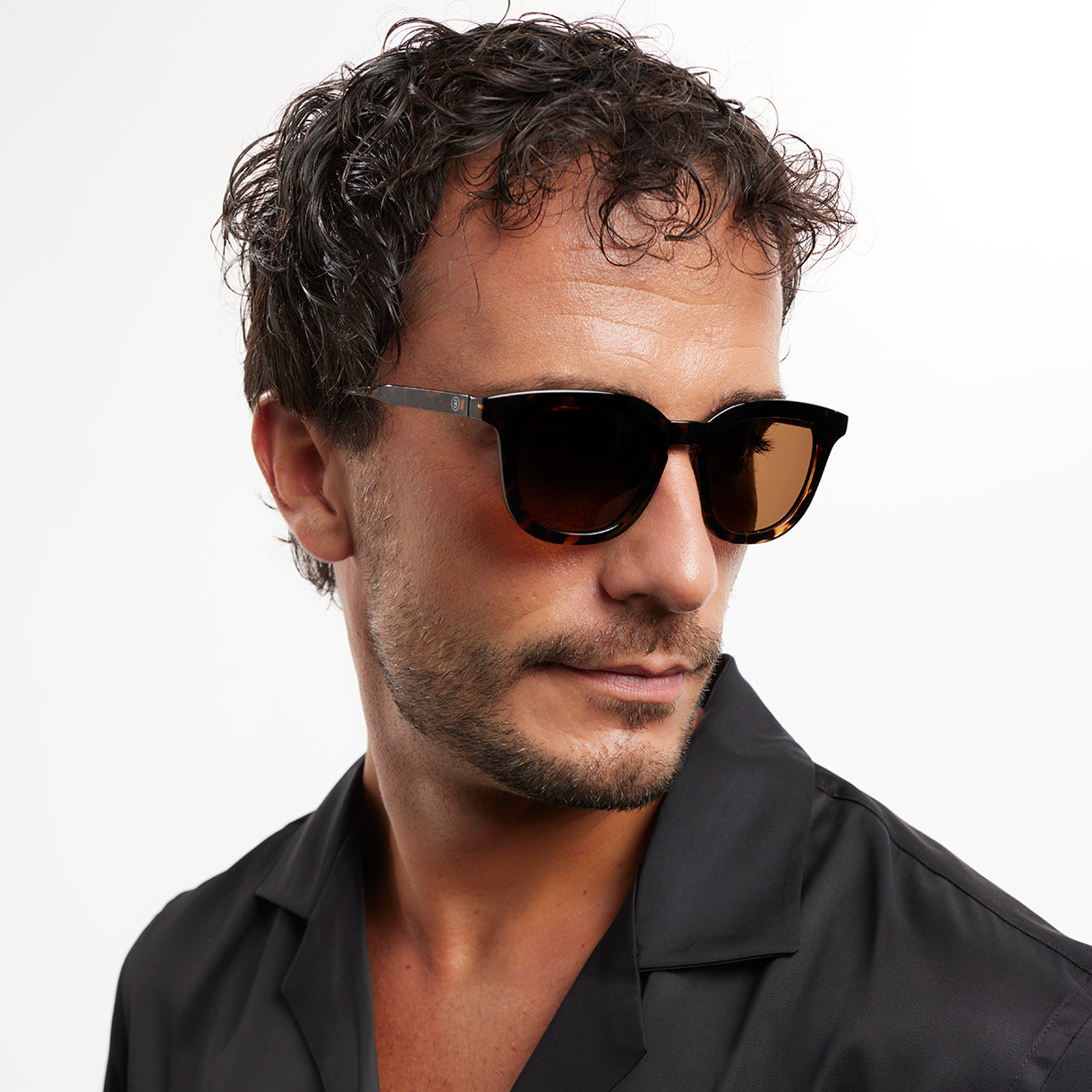 Osterbro Glossy - square sunglasses | BARNER